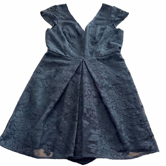 BCBGeneration | Dresses | Bcbgeneration Black Lace Romper Womens 6 V ...